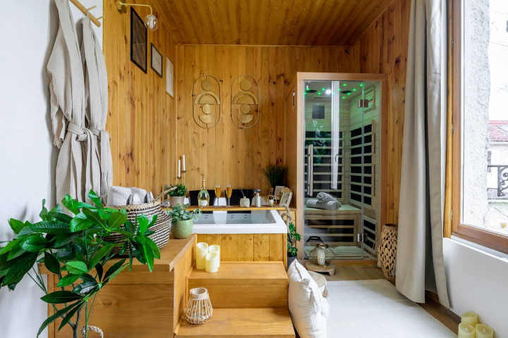 La Cabanette: Private Jacuzzi-sauna Spa - Noisy-le-Grand