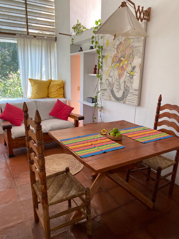 The Yellow House - Temixco