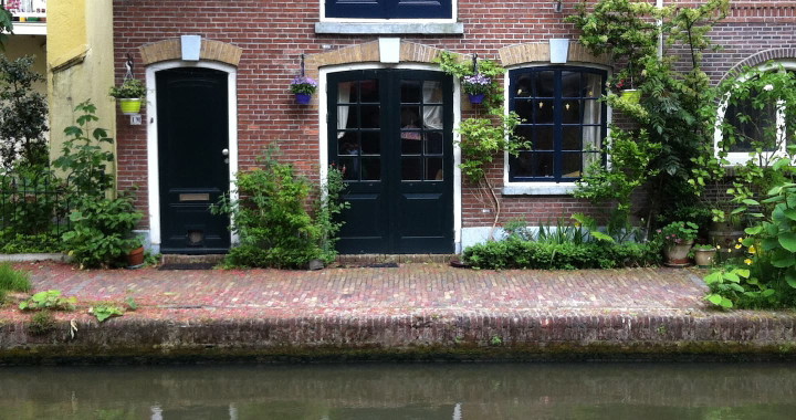 B&b Aan De Werf/ Historic Wharf Apt - Utrecht