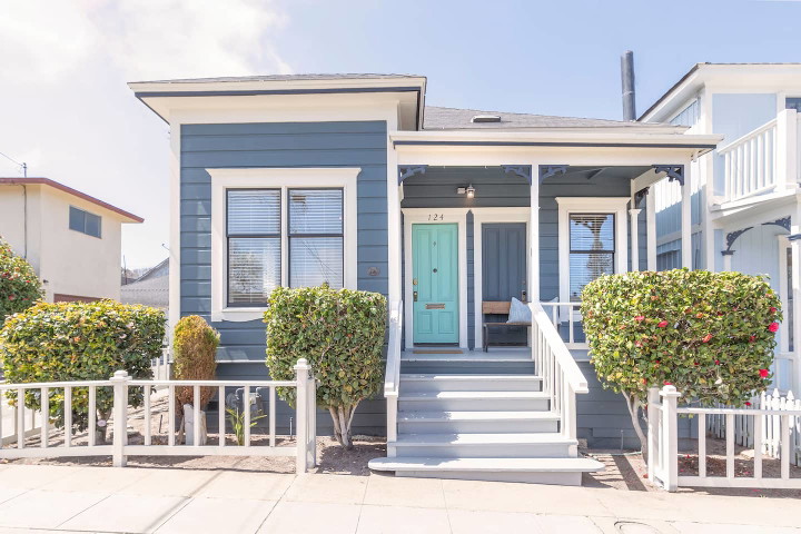 3814 Surf's Up! Walk To The Beach, Downtown & Park - Pacific Grove, CA