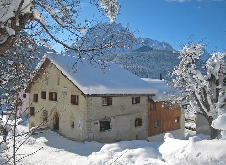 Chasa Minar, La Maison Historique De L'engadine - Scuol