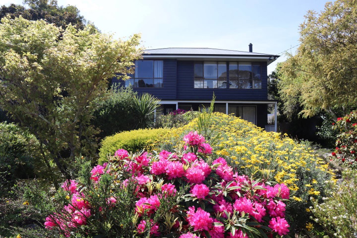 Beachside Bliss - Bruny Island