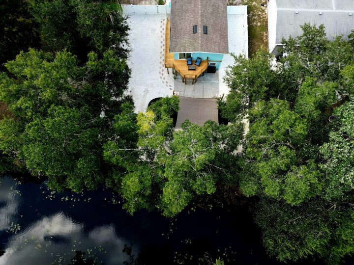 Weeki Palace W/ Backyard Escape & River Access! - Pine Island, FL