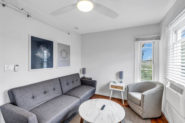 Renovated 1br Blocks To Beach & Main Ave - Asbury Park, NJ