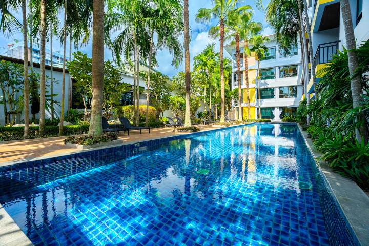 Two Bedroom Suite W/balcony (Poolview)*muaythai St - Phuket