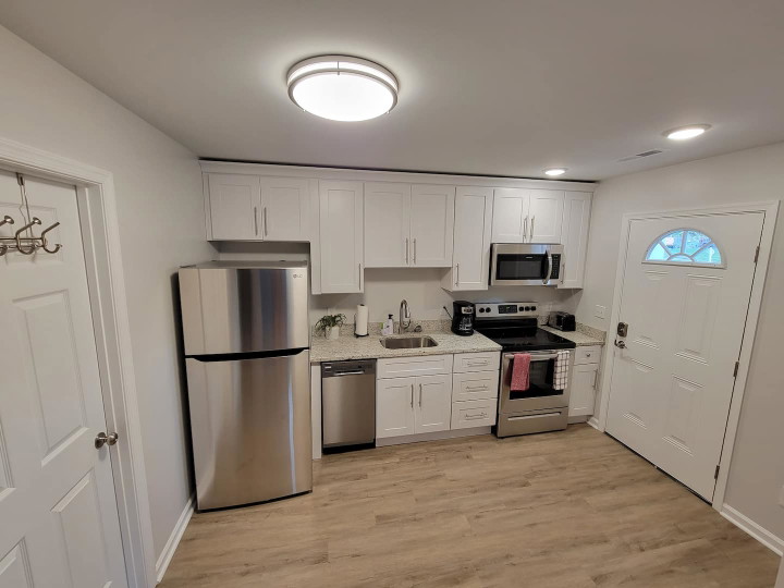 Restful Studio Close To Downtown & Uva Hospital - Charlottesville, VA