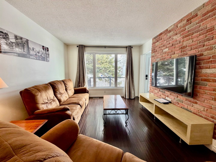 Appartement Entier à 8 Min D'ottawa, 3 Parkings - Ottawa