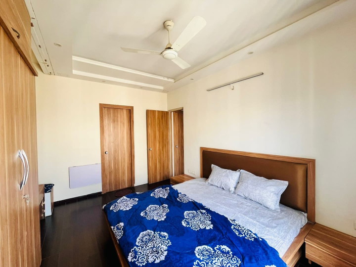 Homescape Retreat By Pn | South Bopal | Sg Highway - Ahmedabad
