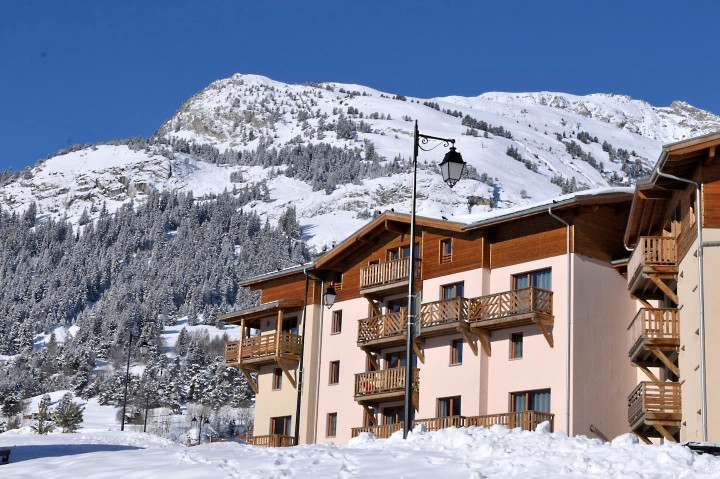 Ski Aux Pieds | Piscine Intérieure Chauffée - Aussois