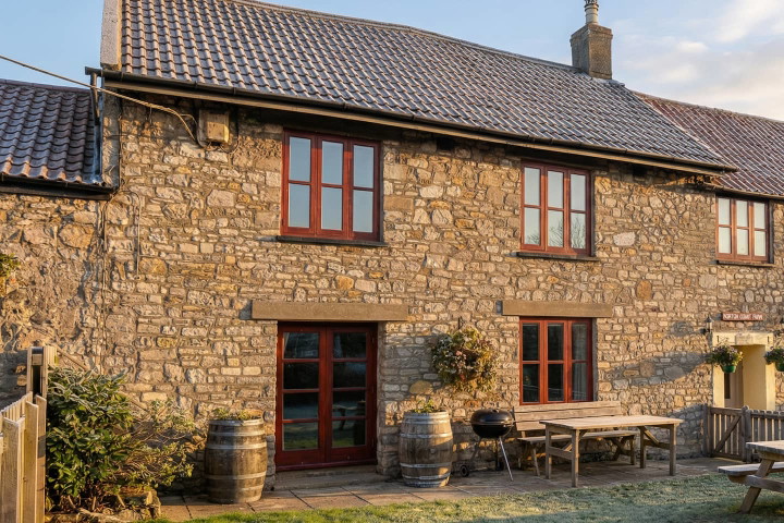 Spacious, Dog-friendly, Log Burner, Near Beach - Weston-super-Mare