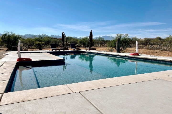 Private Desert Oasis On 4 Acres-lap Pool & Hot Tub - Arizona