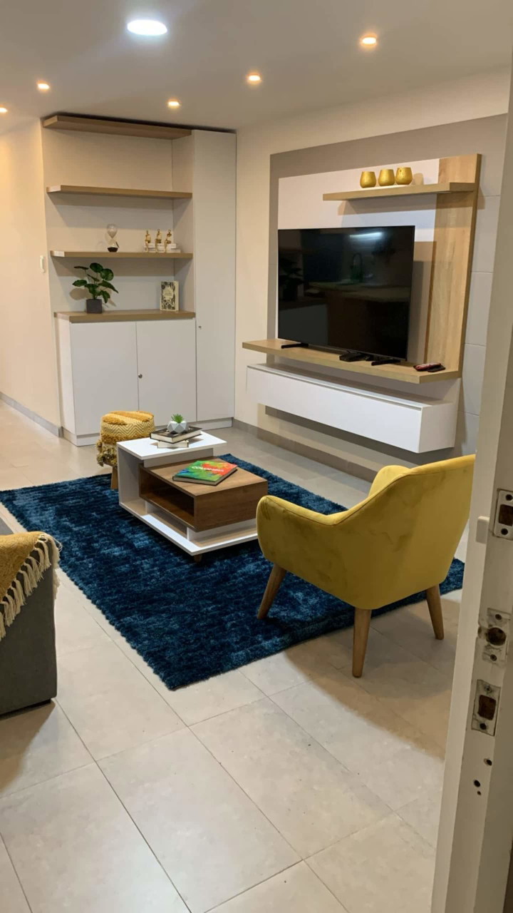 Modern Condo W/ Balcony & A/c (Granada Area) - Versalles