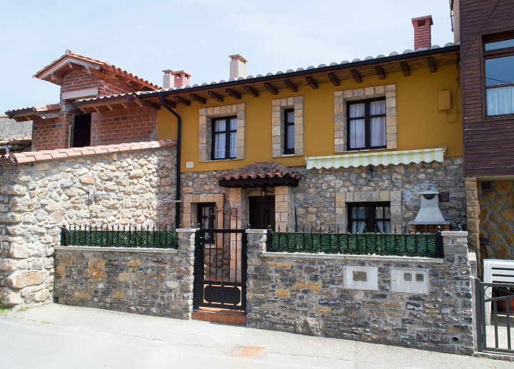 La Ermita - Caravia