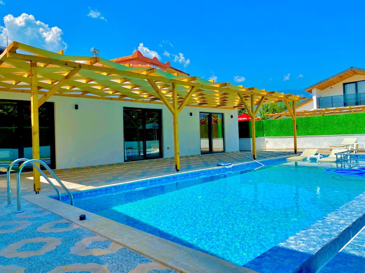 Kent Villas ÖZel Havuzlu 4+2 Kişilik Villa - Demre