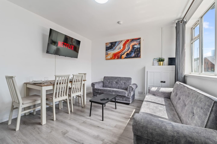 Citybuzz 4 Bedroom House In Nottingham - 노팅엄