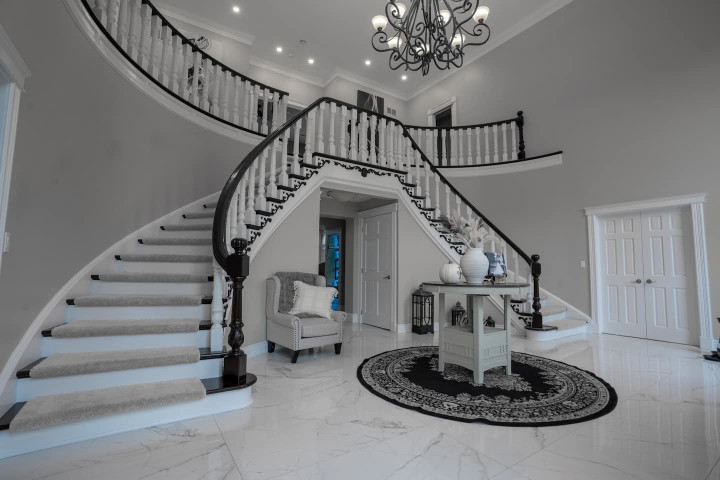 Mansion Getaway - Winery Oasis - Amherstburg