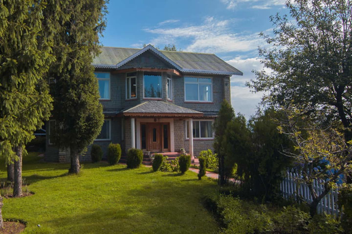 Majestic Mountain Retreat - Dalhousie