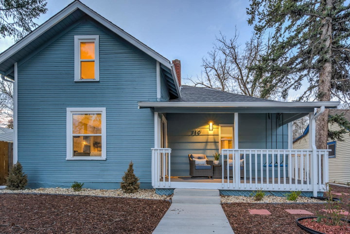 Boho Bungalow Downtown Renovated Family Home - Colorado Springs, CO
