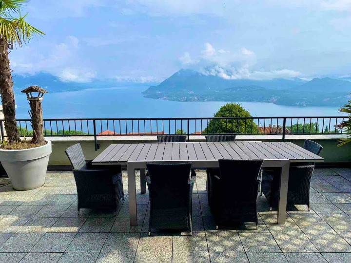 2-bedroom Penthouse Overlooking Lago Maggiore - Verbania