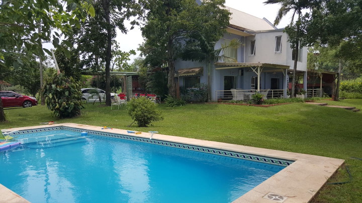 Large House With Pool, Facing The Paraná River. - Ituzaingó