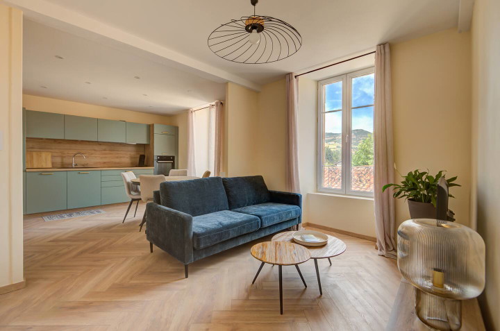 Appartement T3 En Centre Ville Avec Garage - Millau