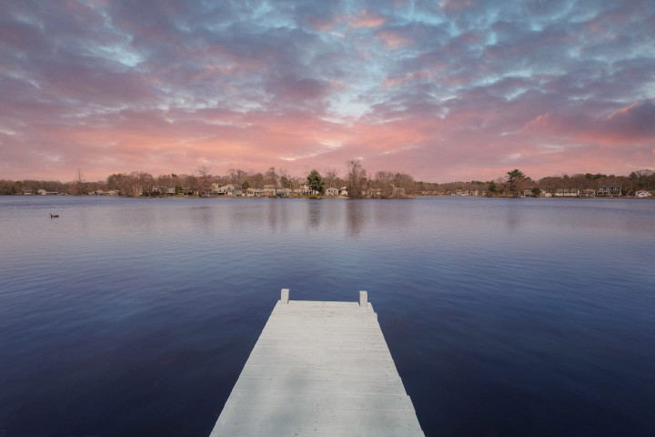Hidden Gem Lake House (3br, 2.5ba) - Brockton, MA