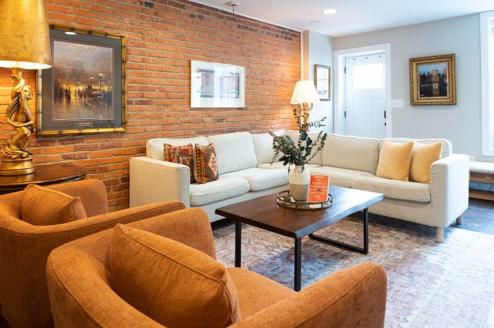 Spacious Fed Hill Home W/rooftop & 4 Parking Spots - Baltimore, MD