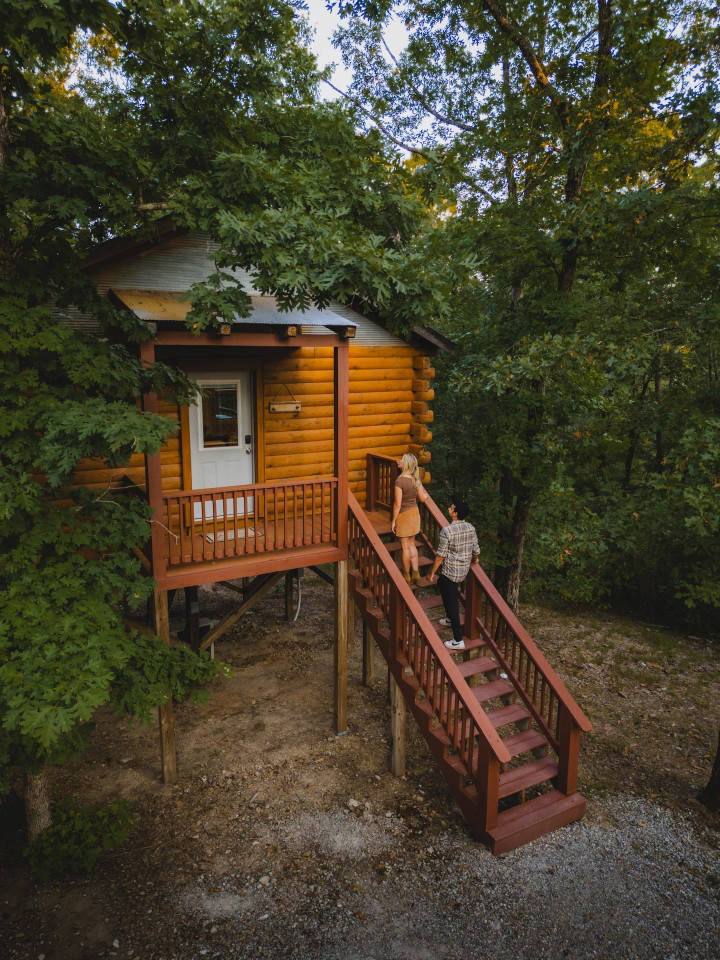Whispering Pines Treehouse | Starlight Haven - Hot Springs, AR