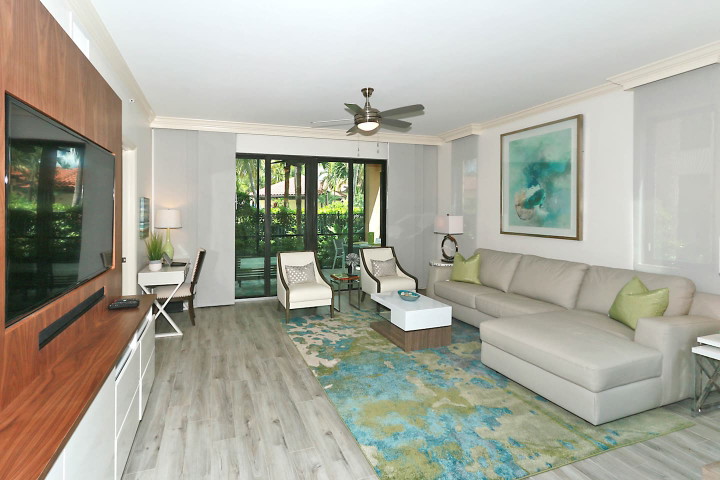Oversized Residence 3br Near 5th Avenue & Beach - Naples, FL