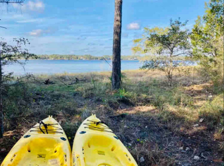 Bayfront Forest Camper With Kayaks/nature Trail - Navarre, FL