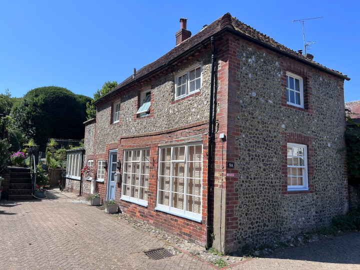 Period Cottage In Historic Steyning - Steyning