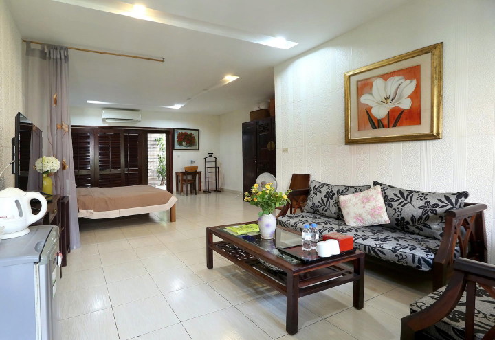 Beautiful 48sqm Studio With Garden In Hanoi Centre - China