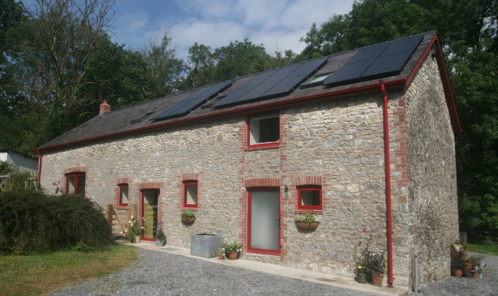 Creatively Converted Barn In Rural Hideaway In Easy Reach Of The M4/a40 - Llandeilo