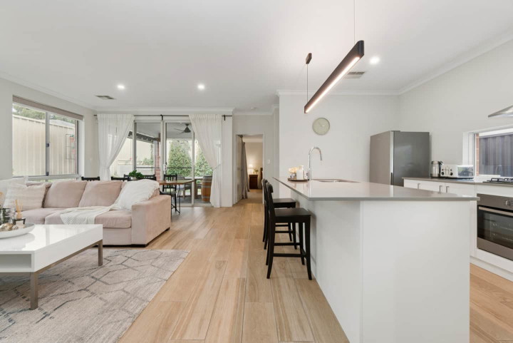 3br Comfortable Family Home - Mindarie