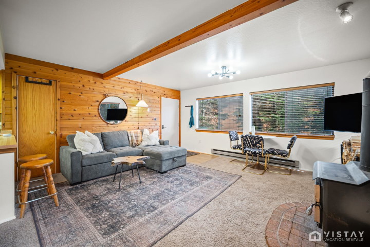 Chalet Village With Ski Views & Cozy Fireplace - Brian Head, UT