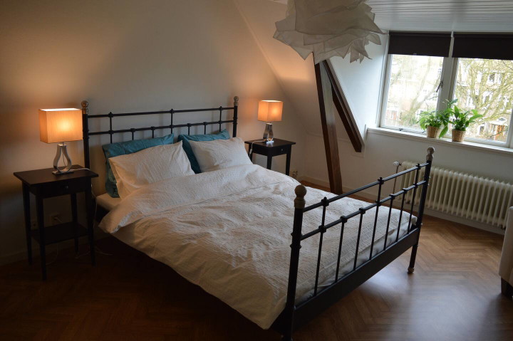 Sfeervolle Etage In Prachtig  Jaren 20 Herenhuis. - Groningen
