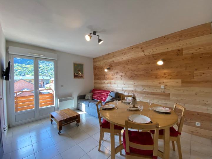 Appartement T2 + Coin Montagne Et Garage - Briançon