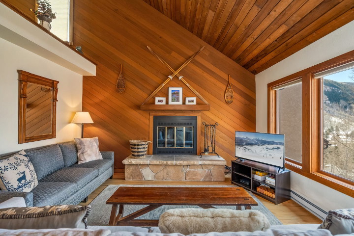 Beautiful Vail Booth Creek Townhome, Mountain View - Vail, CO