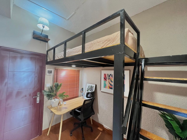 W902. Loftbed W/ Workdesk - Bkk1 &5min Riverfront - Cambodia