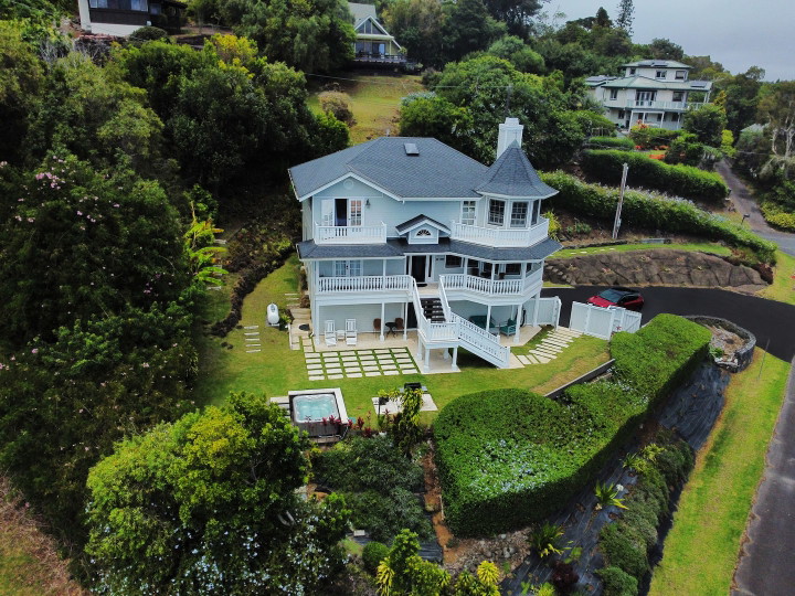 2600ft Luxury Paradise: Hot Tub & Maunakea Views - Waimea, HI