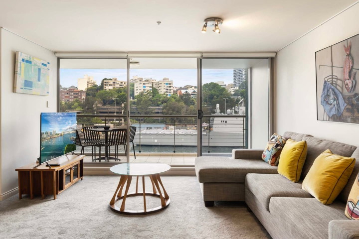 Apartment In Iconic Fingerwharf - Sydney