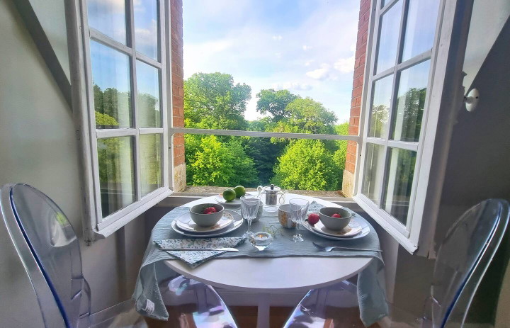 Magnifique Suite Dans Un Château Classé 19ème - Salbris