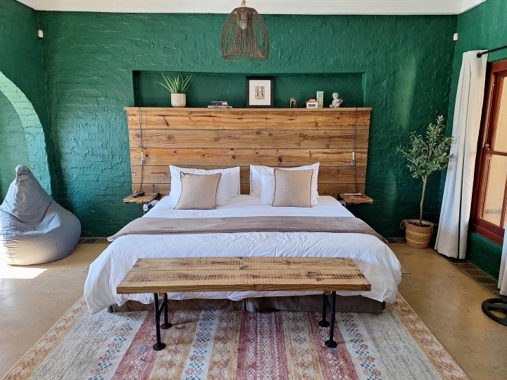 Cherry Nest - Dullstroom
