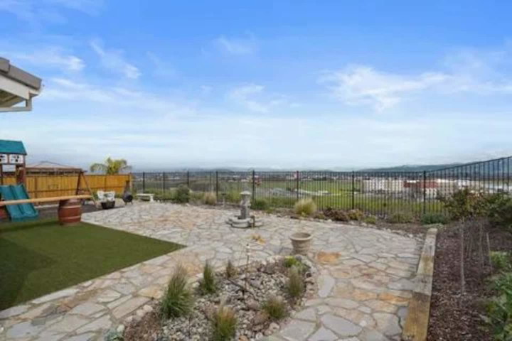 Stunning 3br Hollister Retreat - Hollister, CA