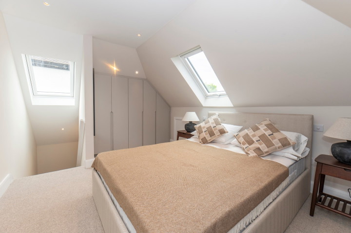 Bright & Modern Studio | 15 Mins To Central London - Surbiton