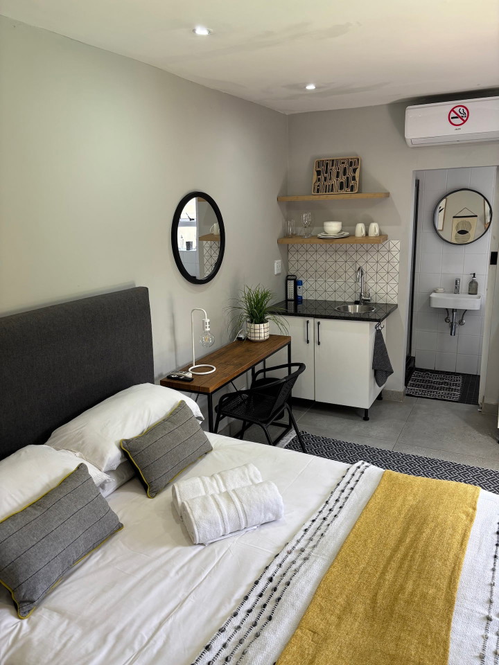 Lucky13, Self-contained Unit In Morningside Dbn - Durban North