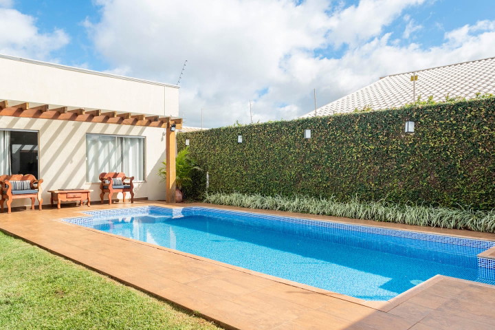 House With Pool, Air-conditioned Bedrooms (Up To 6x Interest-free) - Brazil