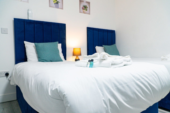 Luxury Twin Bed Flat - Cardiff
