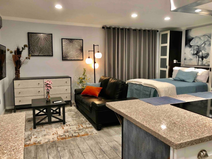 Luxury Guest Suite With Private Garden - Santa Clarita, CA
