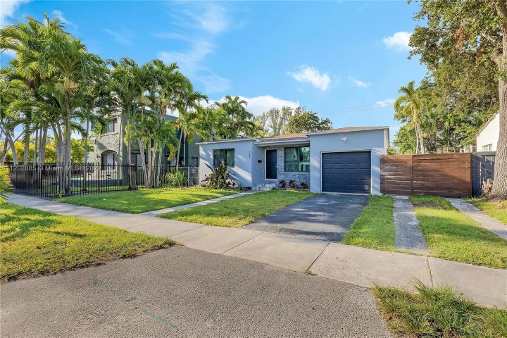 Modern 4-bedroom Oasis In North Miami W/ Hot Tub - South Beach, FL